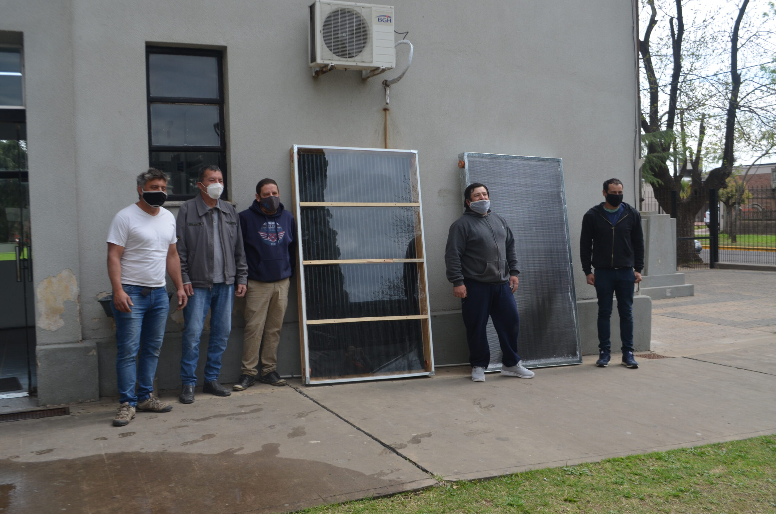 Jornada de capacitación: construcción de CALEFACTORES SOLARES - Centro ...